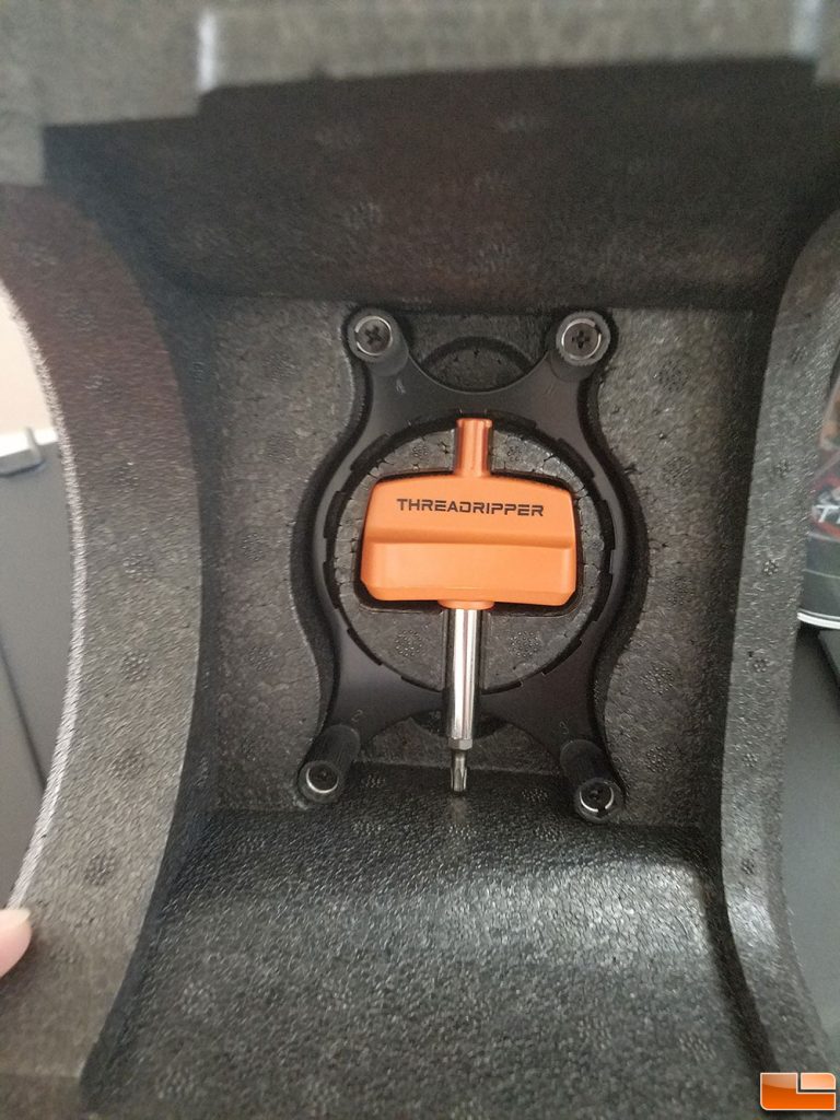 AMD Ryzen Threadripper Unboxing and Installation - Legit Reviews